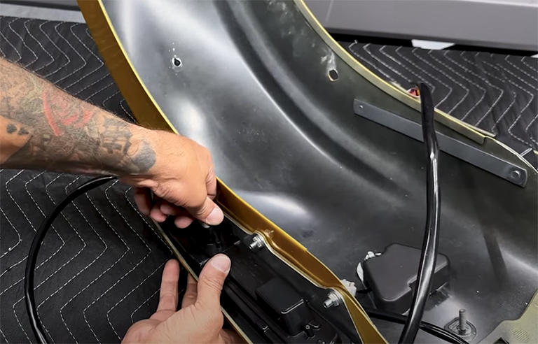 Harley CVO Stretched Rear Fender Installation from HOGWORKZ